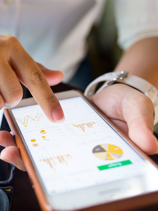 Robertson Marketing: Our stores create loyal brand fans with art and ...